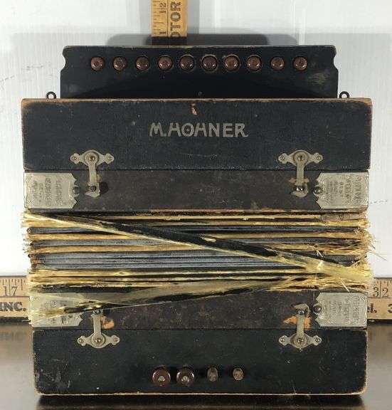 Vintage Hohner Accordion - Sherwood Auctions