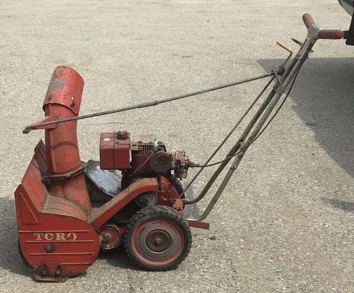 Toro Snow Hound 20 - Sherwood Auctions