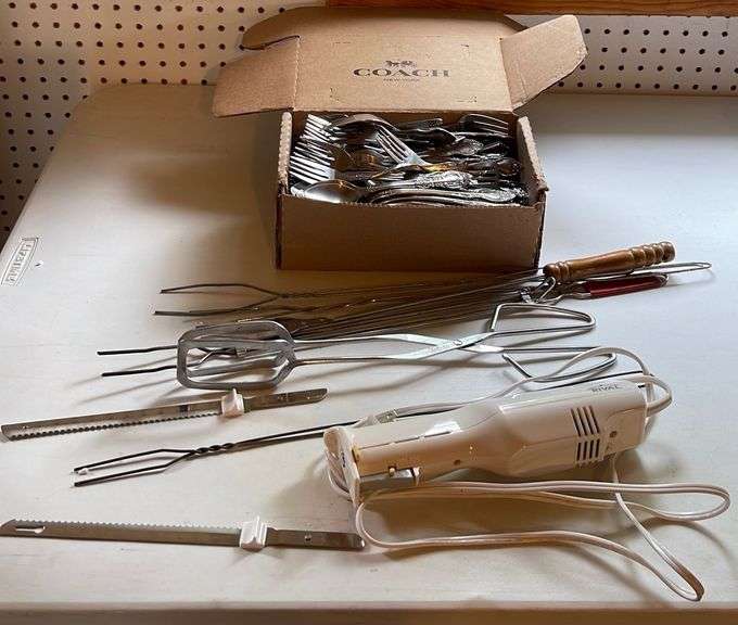 Silverware, BBQ Utensils & Electric Knife (Powers On) - Sherwood Auctions