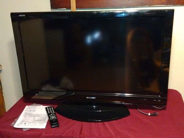 Sharp Aquos 40" Liquid Crystal Flat Screen TV w/ Remote - Sherwood Auctions