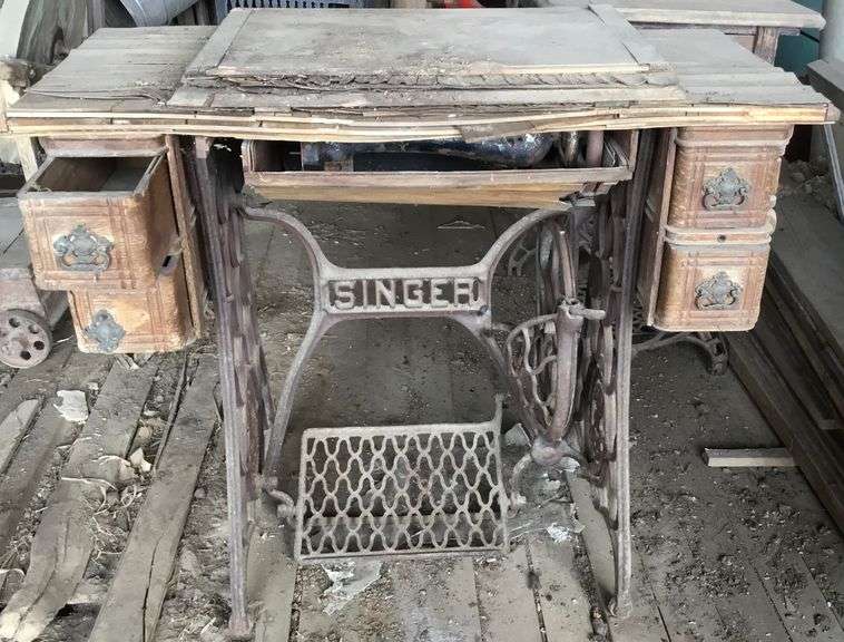 Antique Foot Powered Singer Sewing Machine - Sherwood Auctions