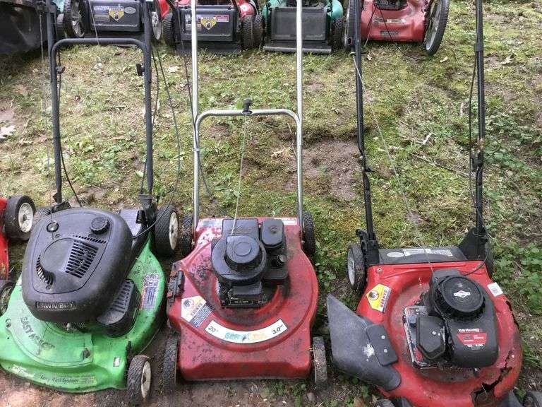 Yard Machine ServiStar Lawn Boy Push Mowers - Sherwood Auctions
