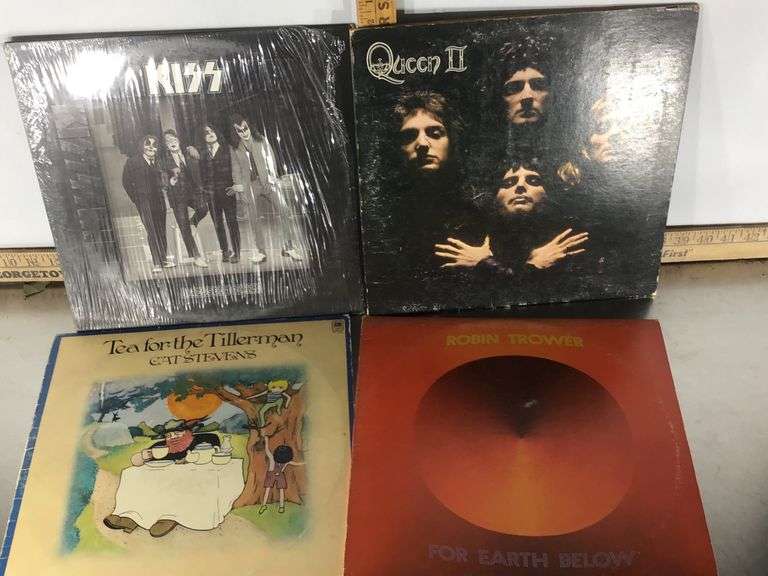 Vintage 33 RPM Vinyl Record Albums - Sherwood Auctions