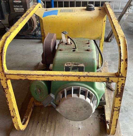 John Deere Generator - Sherwood Auctions