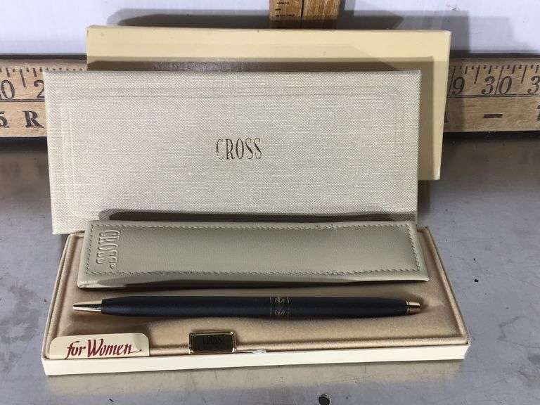 Cross For Women Pen & Case (writes) - Sherwood Auctions