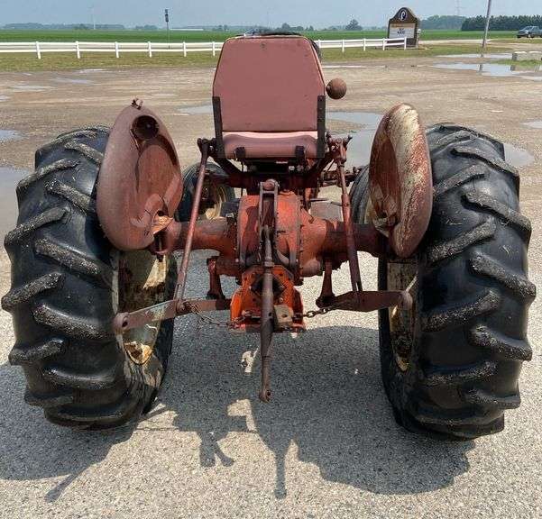 Ford 971 Select O Speed Tractor - Sherwood Auctions