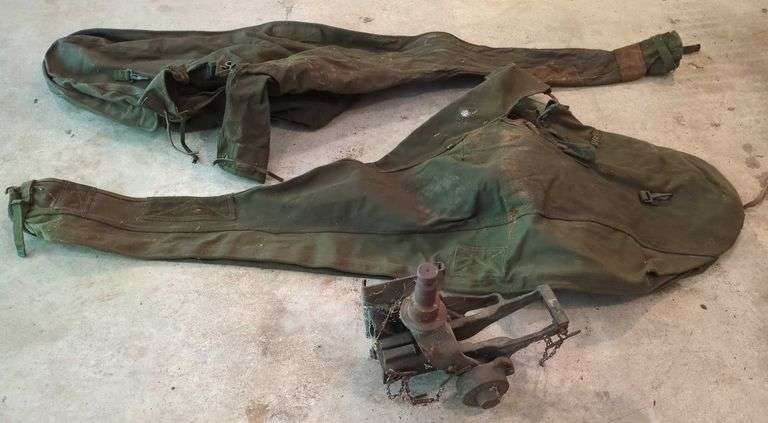 Military Jeep Machine Gun Turret Mount + Two Canvas Machine Gun Covers ...