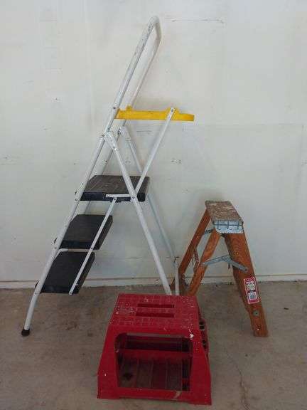 3' Step Ladder, Werner 2' Wood Step Ladder + Garage Tool Caddy Seat 12 ...