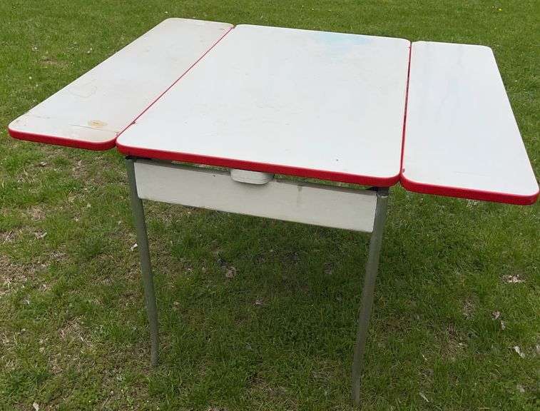 White Enamel Farmhouse Table w/ Two Extendable Leaves - Sherwood Auctions
