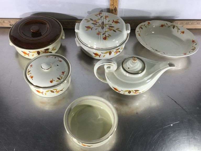Hall Dish Set - Sherwood Auctions