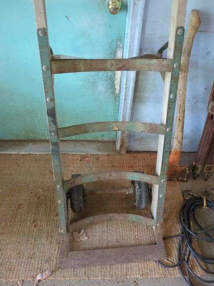 3-Point Hitch Draw Bar, Drop Lights, Feed Sack Dolly + Primitive Yard ...