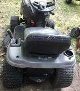 Craftsman Lts 2000 Riding Mower - Sherwood Auctions