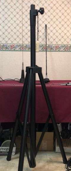 Heavy Duty Tripod + Ham Radio Antennas - Sherwood Auctions
