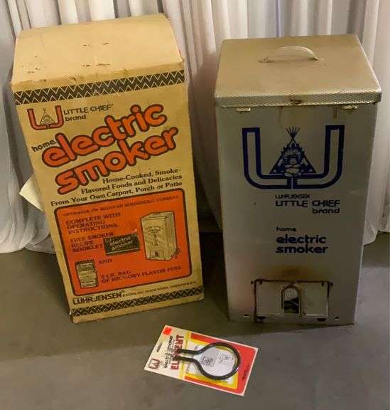 Little Chef Home Electric Smoker - Sherwood Auctions