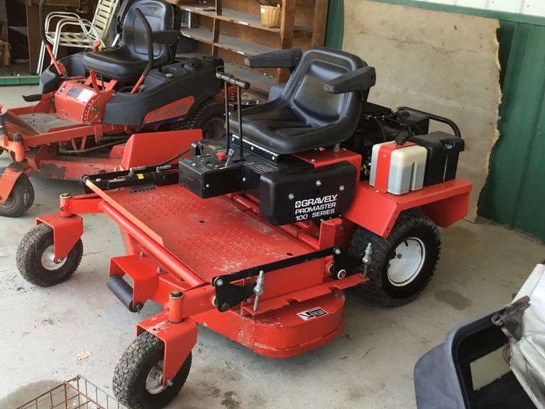 Gravley Promaster 100 Series Mower - Sherwood Auctions