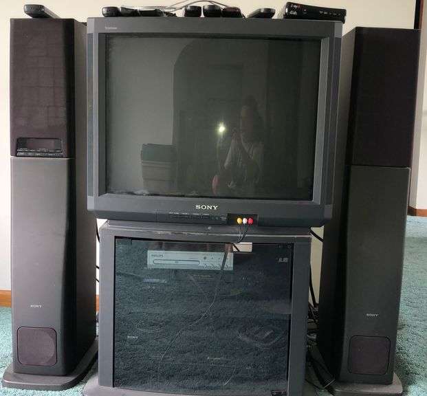 Sony Trinitron 28” TV w/ Speakers 41” x 7” x 14”, 19” x 23” x 18 ...