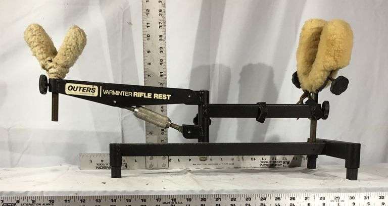 Outers Varminter Rifle Rest - Sherwood Auctions