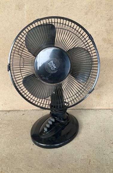 12” Polar Wind Oscillating Desk Fan - Sherwood Auctions