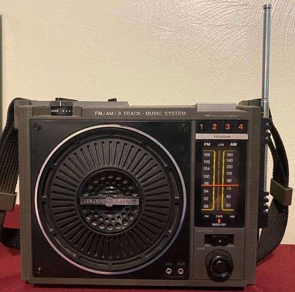 General Electric 8 Track/FM/AM Player (Works) + Great Selection of 8 ...