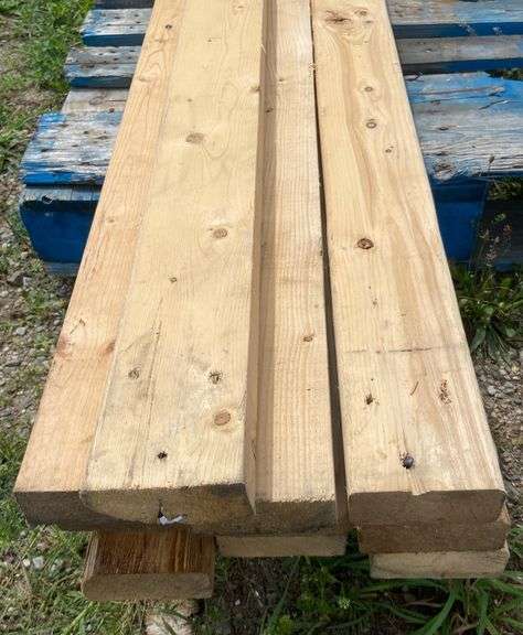 QTY 10 2x4 7' Long Lumber - Sherwood Auctions