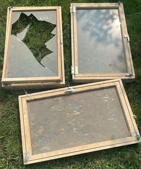 Basement Casement Windows (33x20) - Sherwood Auctions