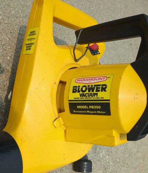 Paramount Electric Blower Vacuum- has power - Sherwood Auctions