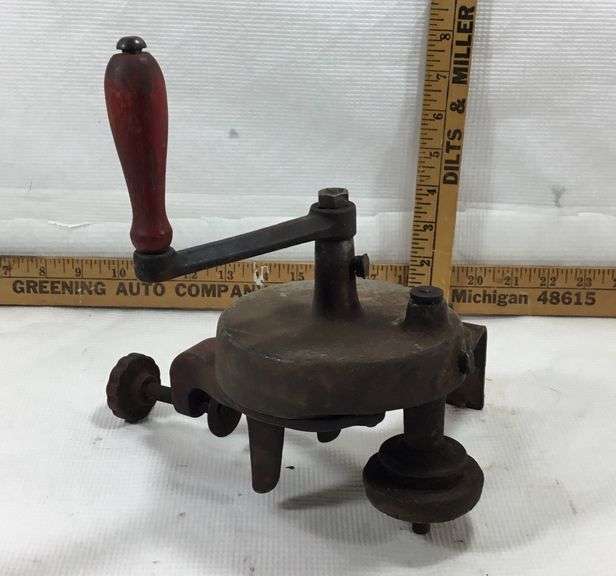 Hand Crank Grinder - Sherwood Auctions