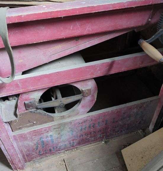 1800's "The Clipper" Hand Operated No. 1B Seed Cleaner - Sherwood Auctions