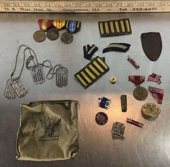 Assorted Service Badges - Sherwood Auctions