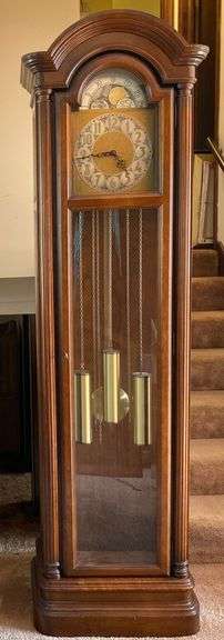 Howard Miller Grandfather Clock Model #610152 (79” H, 20” L, 12.5” D ...