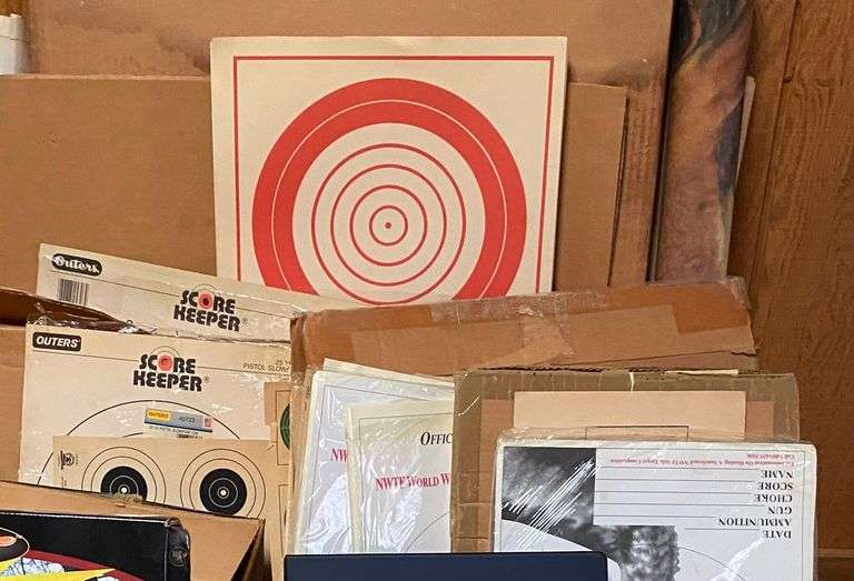 Do-All Traps Auto Reset Targeting System 22 Cal, Assorted Paper Targets ...