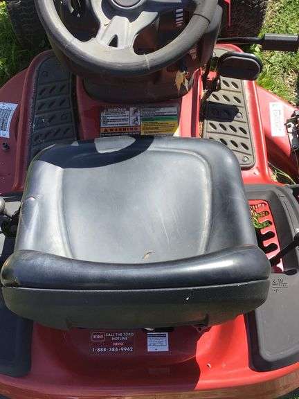 Toro LX 425 Twin Cam 42” Deck - Sherwood Auctions