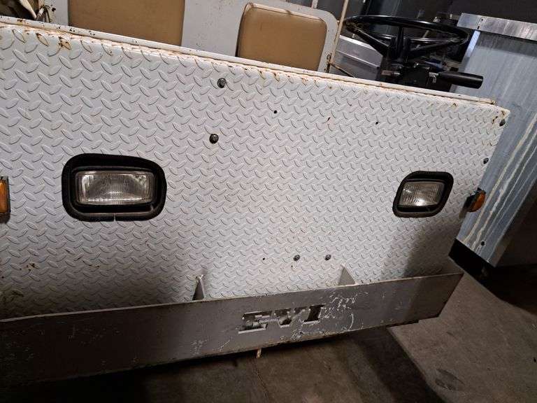 EVI Utility Golf Cart - Sierra Auction Management Inc