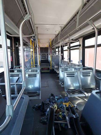 2013 New Flyer C40LFR Transit Bus - Sierra Auction Management Inc