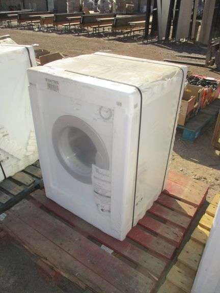 WHIRLPOOL WED7500VW 24 Inch 3.8 cu. ft. Electric Dryer with 11 Dry ...