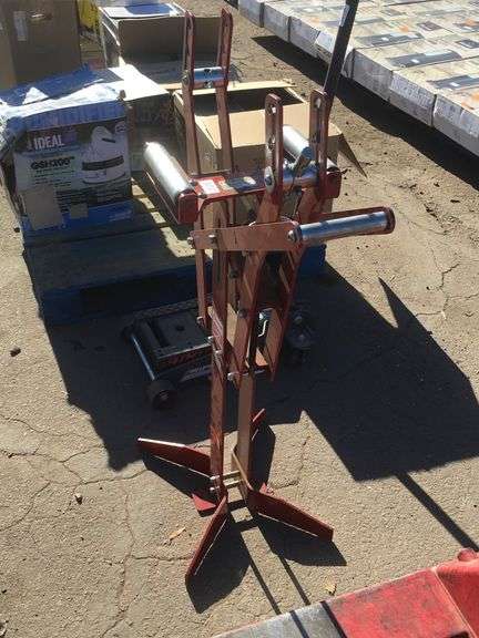 Branick 5045 Tire Spreader - Sierra Auction Management Inc