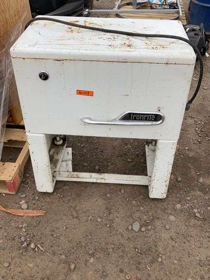 Vintage Ironrite Machine - Sierra Auction Management Inc