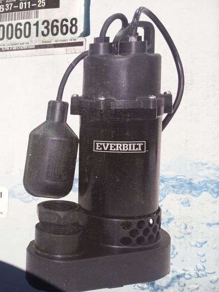 Everbilt Submersible Sump Pump 1/2 Horsepower - Sierra Auction Management Inc