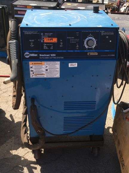 Miller Spectrum 1250 DC Plasma Cutting System - Sierra Auction ...