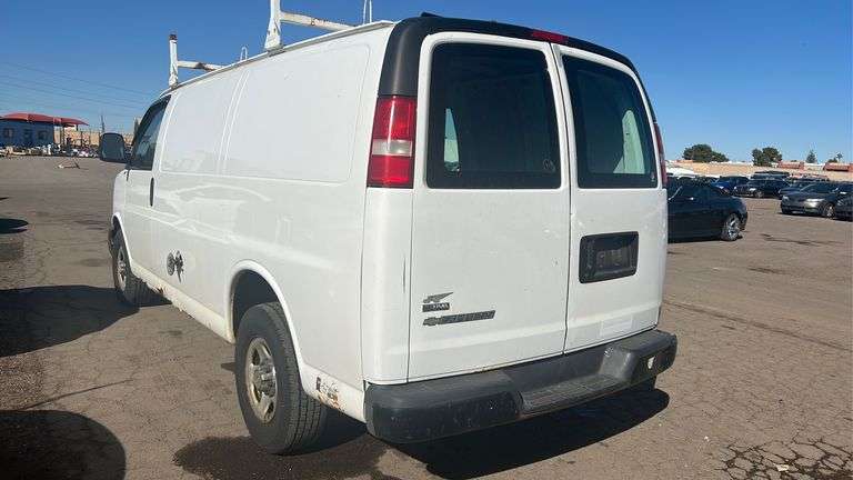 2007 Chevrolet Express 1500 Cargo Van - Sierra Auction Management Inc