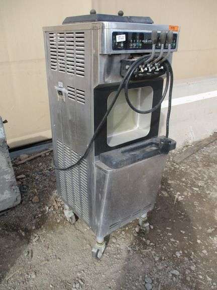 Well Spring 2-Vat Ice Cream Machine #SSI-143S - Sierra Auction ...