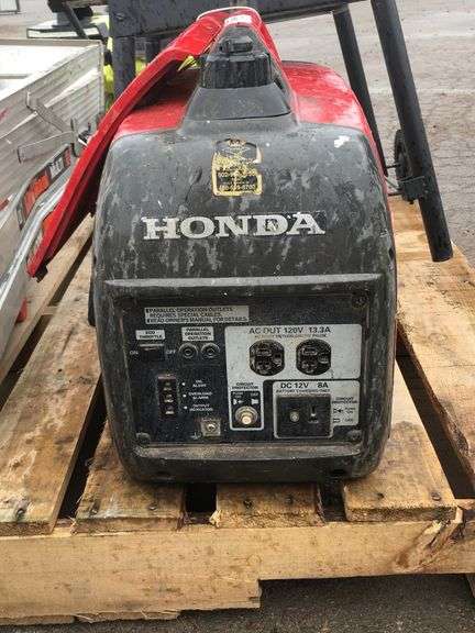 Honda EU Inverter 2000i Generator - Sierra Auction Management Inc