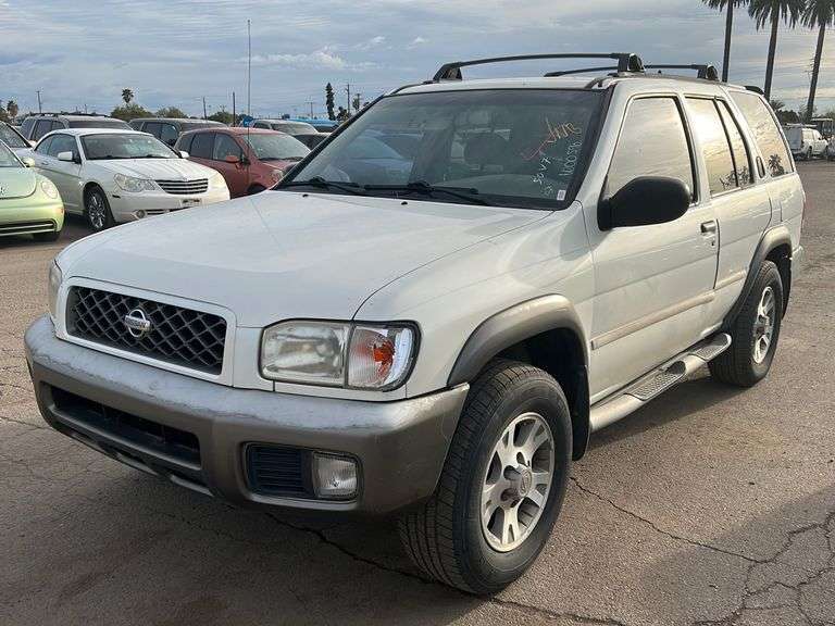 2001 Nissan Pathfinder LE / SE / XE - Sierra Auction Management Inc