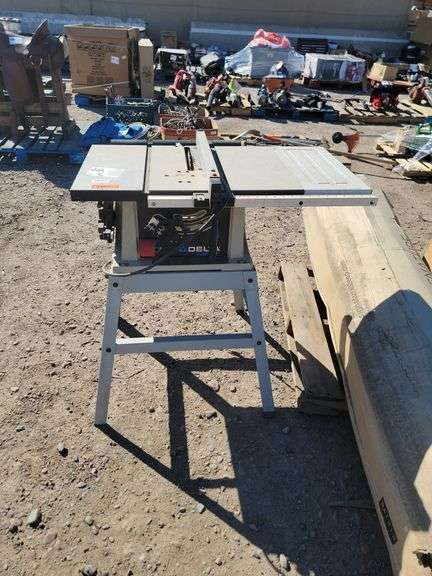 Delta Shopmaster Table Saw - Sierra Auction Management Inc