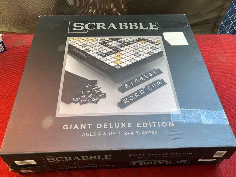 Scrabble Giant Deluxe Edition - Sierra Auction Management Inc