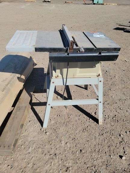Delta Shopmaster Table Saw - Sierra Auction Management Inc