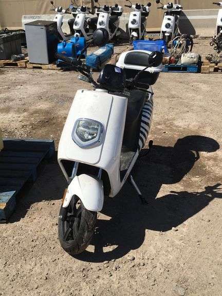 Zebra Now Electric Scooter - Sierra Auction Management Inc