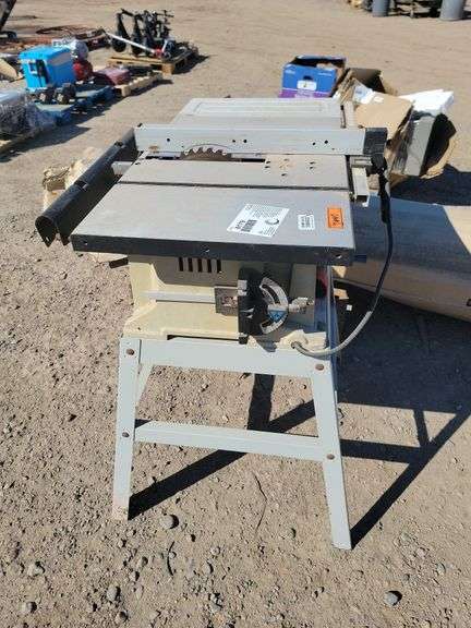 Delta Shopmaster Table Saw - Sierra Auction Management Inc