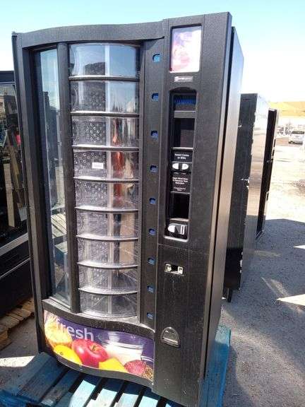 Crane 432D Vending Machine - Sierra Auction Management Inc