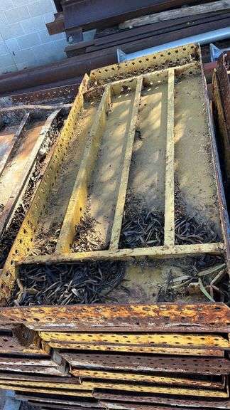 (1 Qty) Pallet of 3ftx3ft Square Concrete Forms - Sierra Auction ...